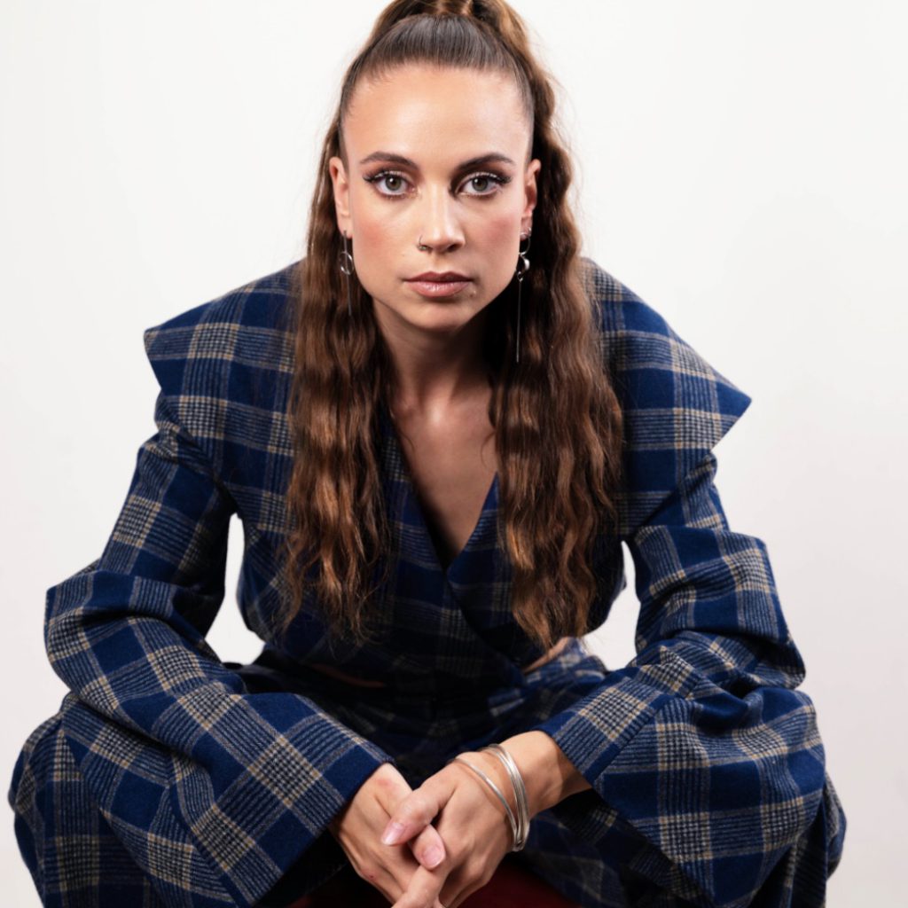 Leona Berlin (DE) – New Skool Rules